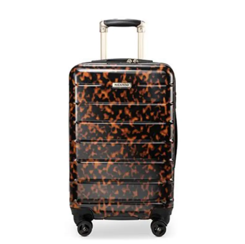 November 11, 2024, Kent, WA — Ricardo Beverly Hills, the Washington ...